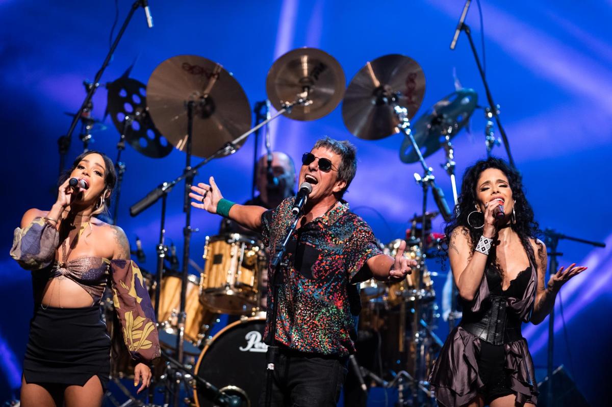 Blitz em Curitiba! – MADA PEREIRA